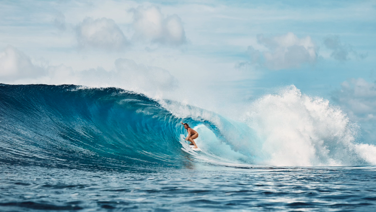 Behind The Scenes of Courtney Conlogue's Bare All With ESPN - Surfer
