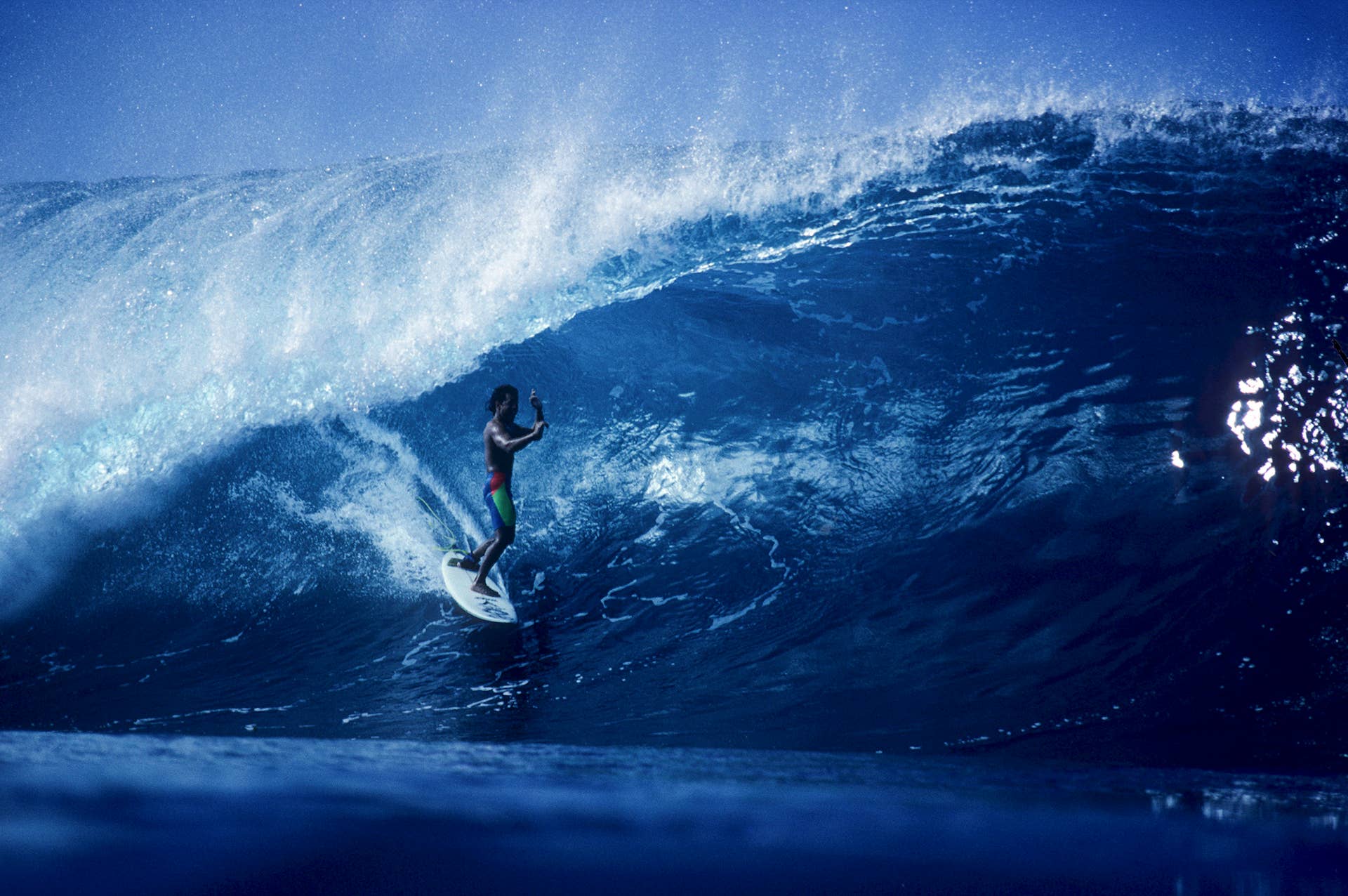 Derek Ho, Hawaiian World Champ and Pipe Icon, Dies at 55 - Surfer