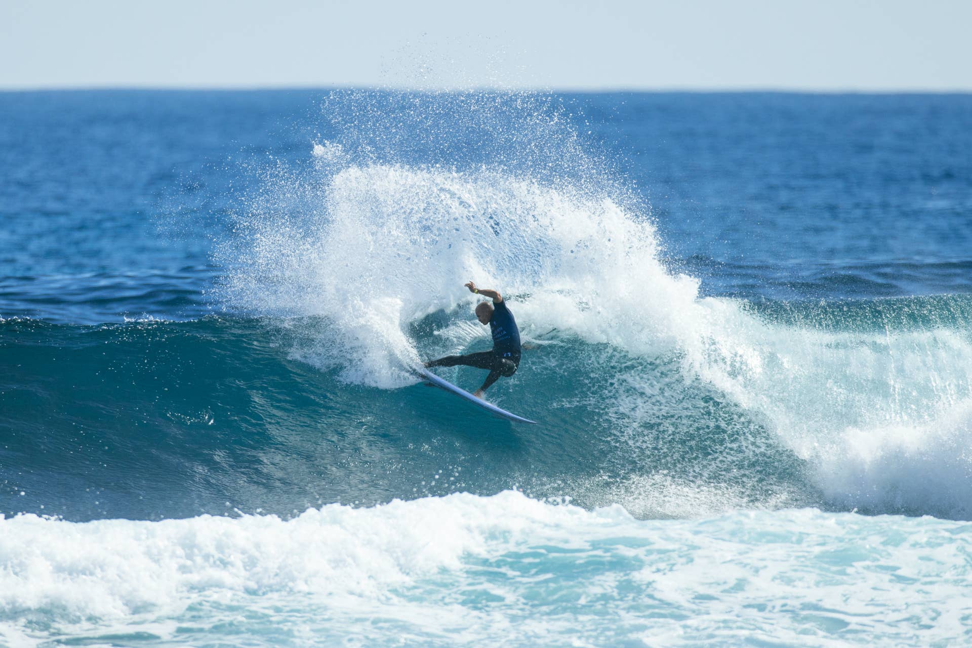 Chris Hemsworth, Kelly Slater Surf Session in Australia (Watch) - Surfer