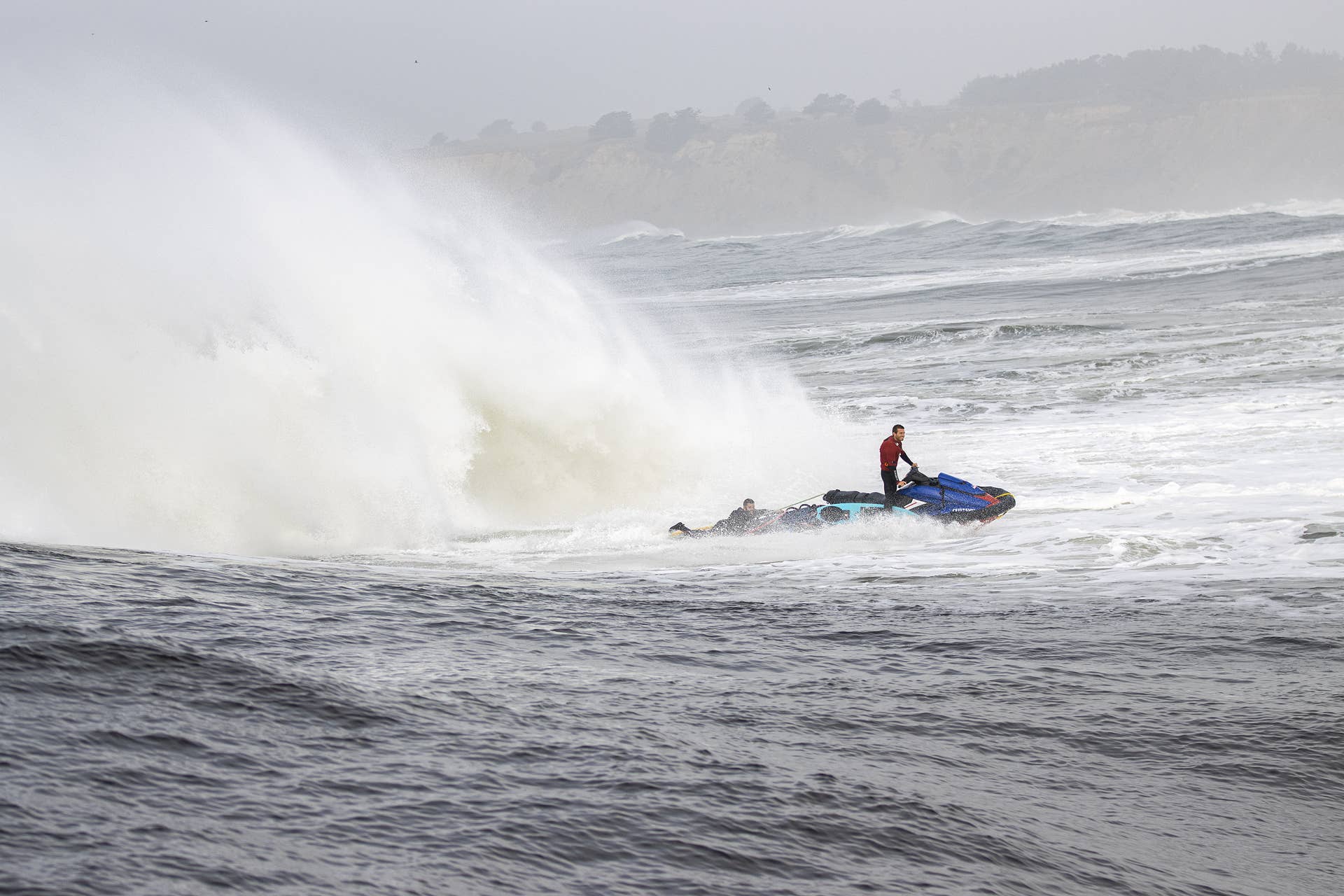 Maverick's 100-Foot Wave and a 23-Year-Old’s Ride to History - Surfer