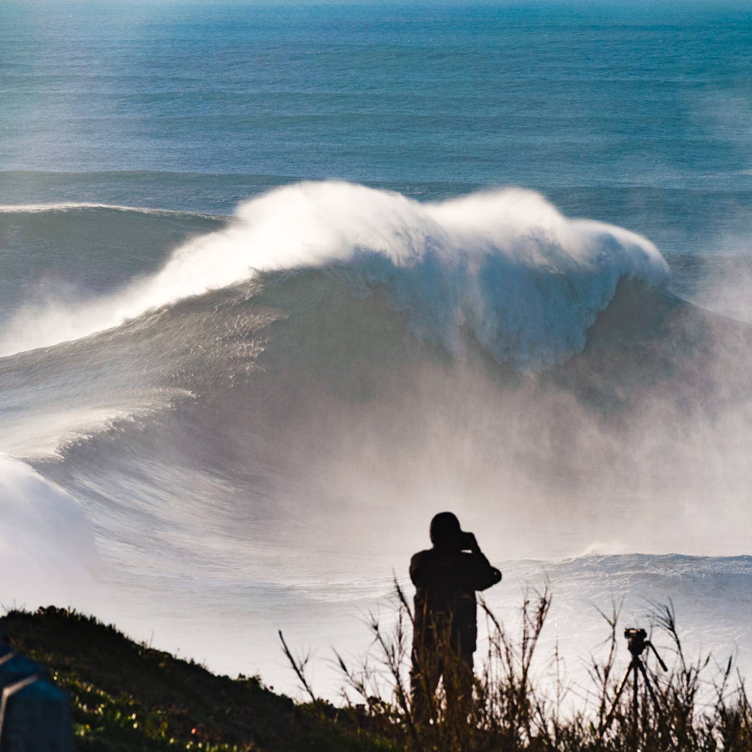 Top 5 Longest Waves in the World - Surfer