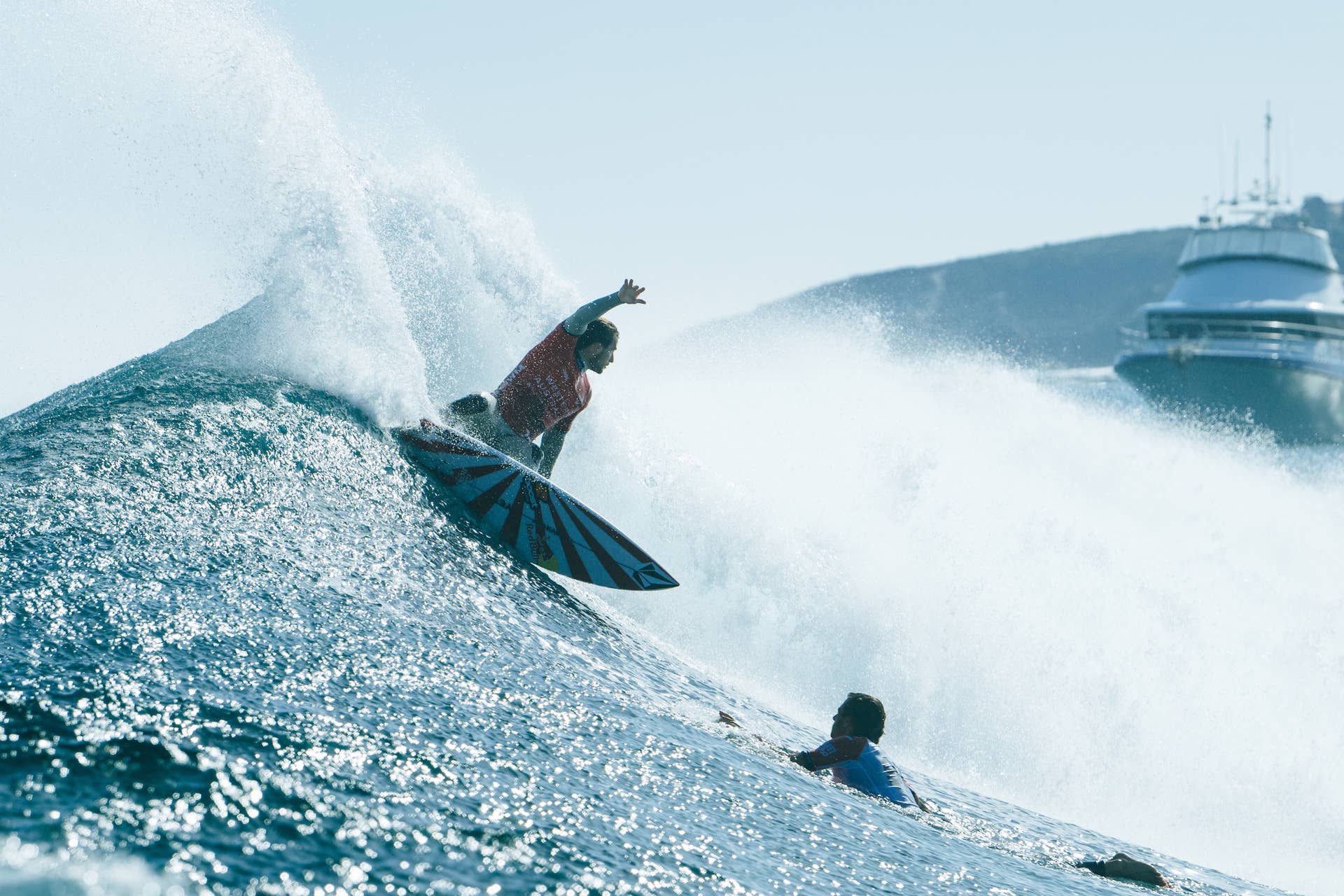 End Section Slams and A Paddle Battle Ensue at Margaret River Pro - Surfer