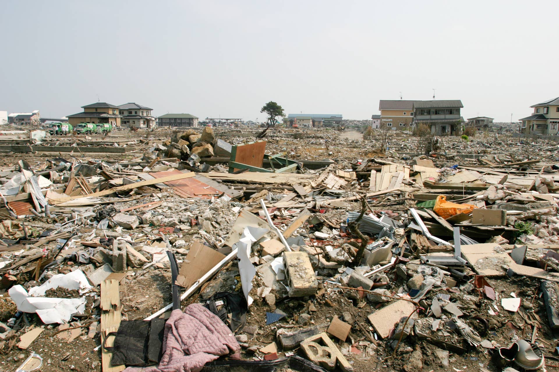 Biggest Tsunamis: The 7 Most Terrifying Tsunamis in History - Surfer