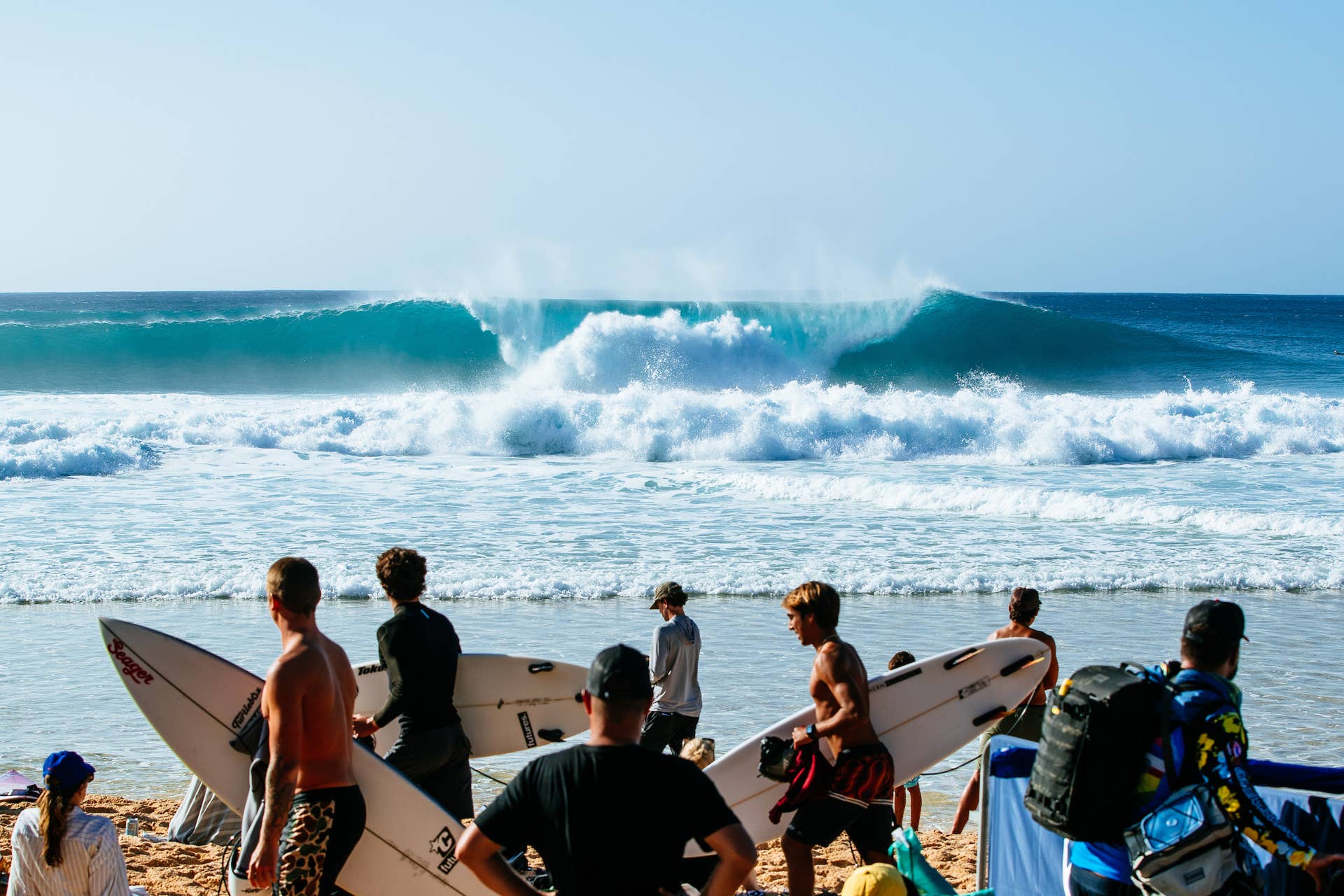 8 CT Surfers Will Enter Pipeline's Challenger Series Contest - Surfer