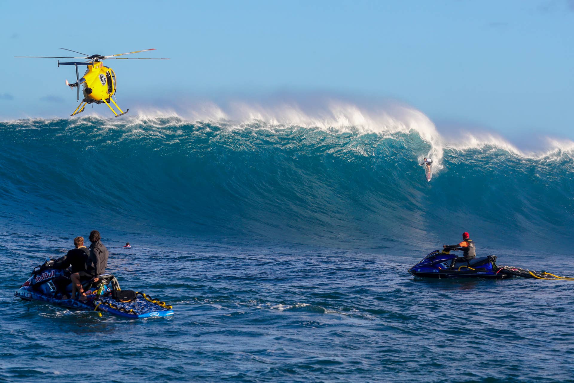 The 7 Best Places for Surfing in Hawaii: Waikiki to Pipeline - Surfer