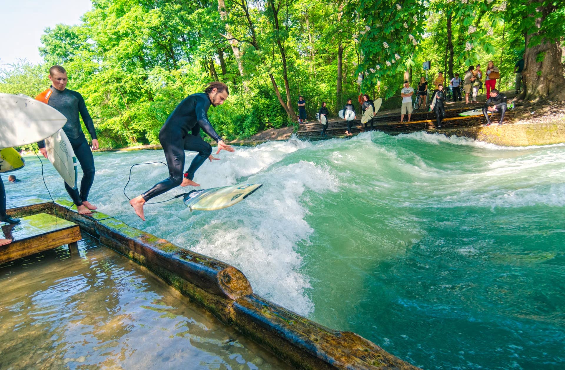 Famed Munich River Wave Returns After Tragic Death (Video) - Surfer