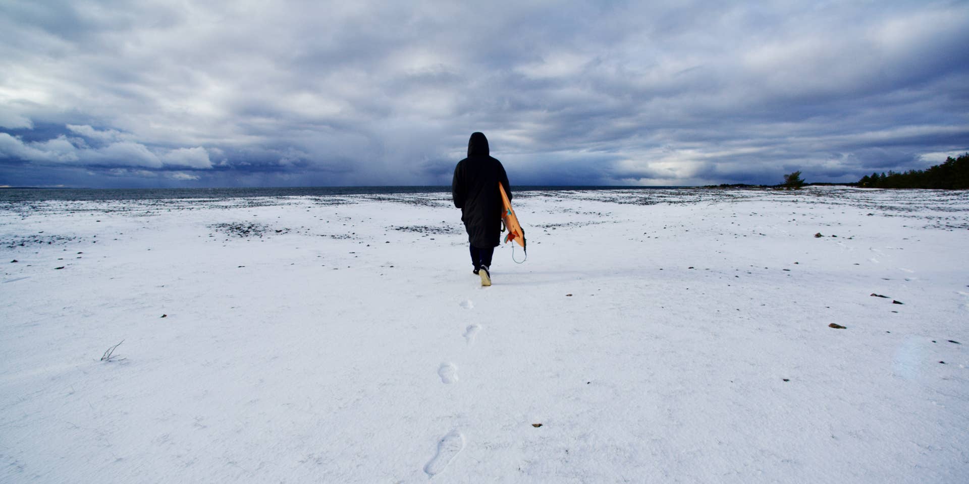 'Rán': The Big Wave No One Thought the Baltic Could Make - Surfer