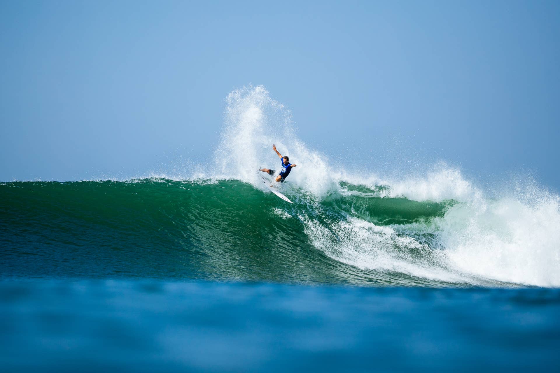 Surf Spot Mechanics: Punta Roca, El Salvador - Surfer