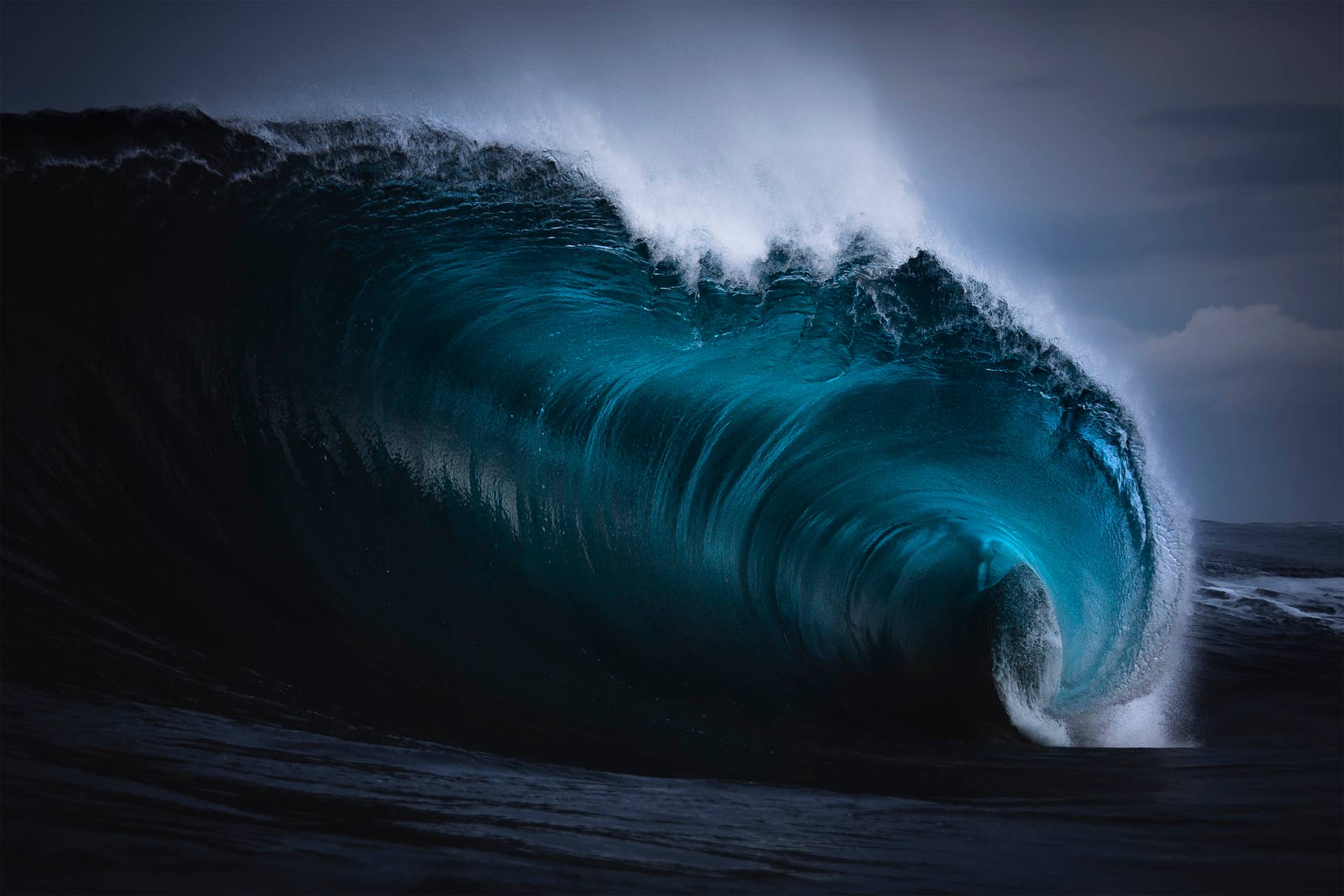 Terrifying 3D Rogue Waves Reach 65-Foot Heights (Video) - Surfer