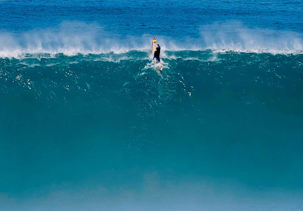 Tom Lowe’s 20ft Puerto Escondido ‘Ride of the Year’ Contender (Video ...