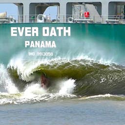 Video: Bodysurfers Ride (and Survive) Historic 25-Foot Waves - Surfer