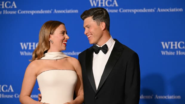 Scarlett Johansson Shares Perspective On Colin Jost's Surf Commentating ...