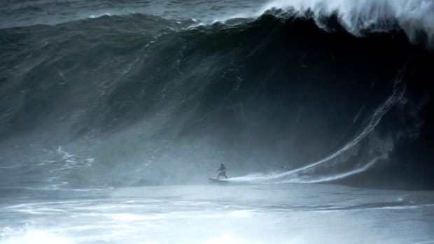 Luca Padua’s Mavericks Freefall for Big Wave Challenge Entry - Surfer
