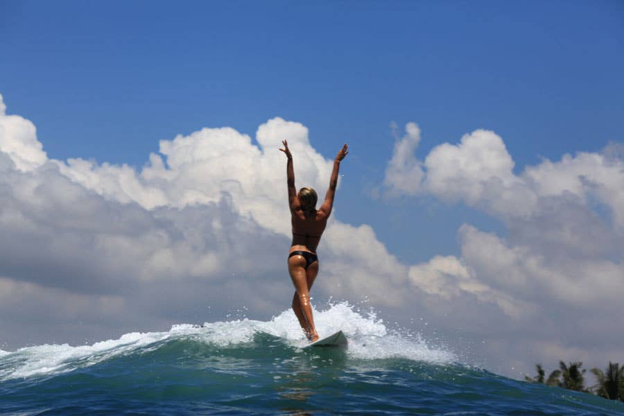 I'm Laura | SURFER Magazine