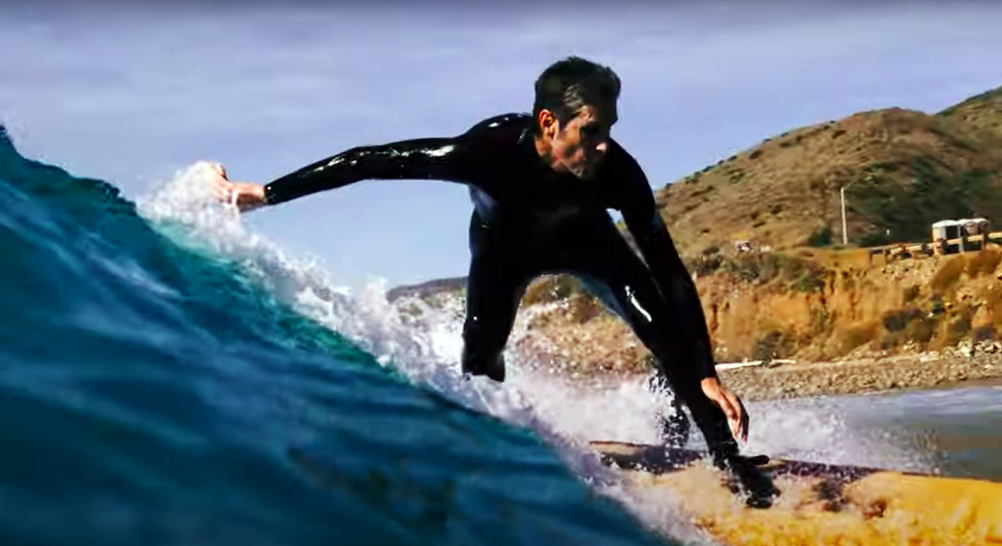 Watch: Porno For Pyro's Perry Ferrell Takes The Mic For The Ocean