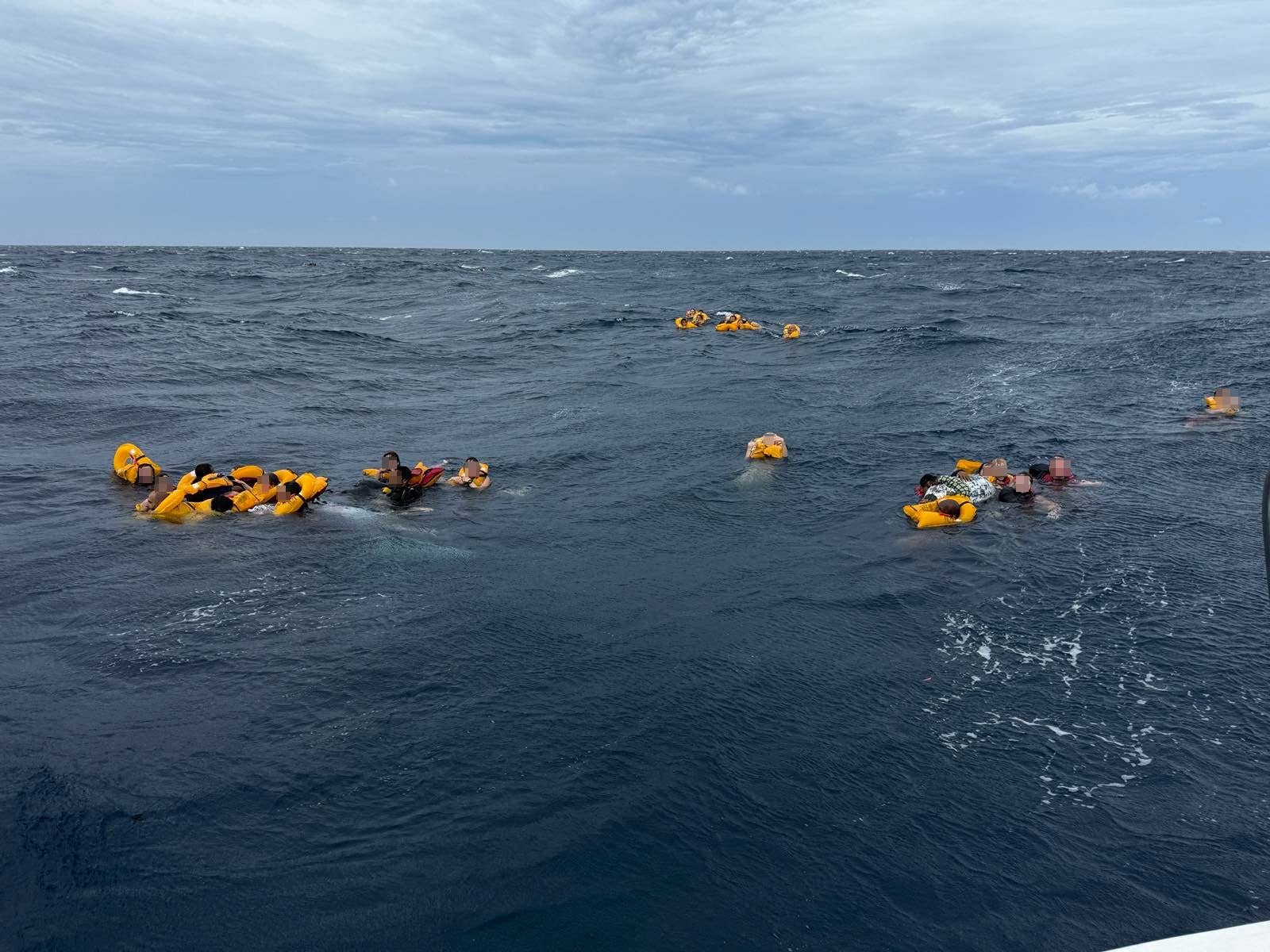Boat Sinks in Maldives Stranding 48 People at Sea (Video)