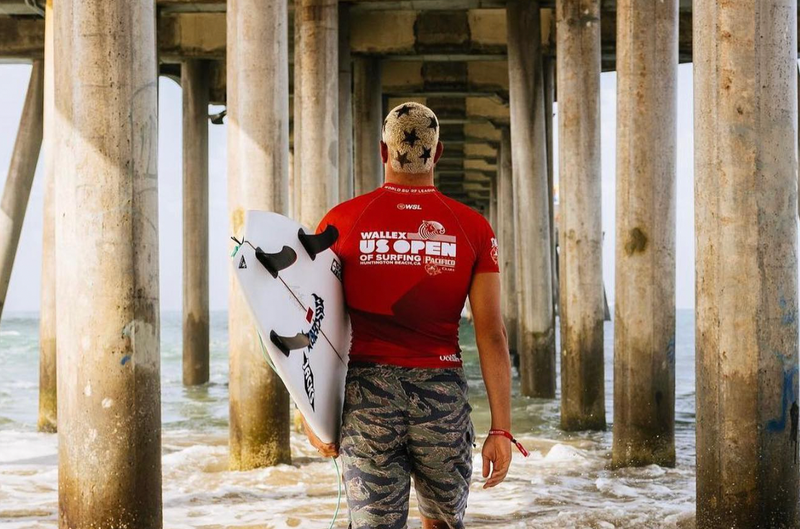 Meet Cole Houshmand, the 6'3", 220 lbs Dennis Rodman of Pro Surfing (Video)