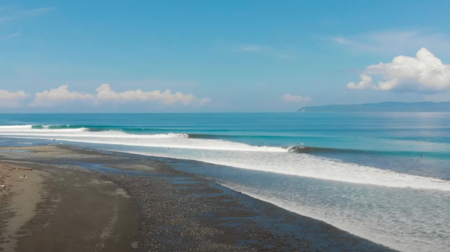 Snapper Rocks to Skeleton Bay: These Are the Longest Waves in the World ...