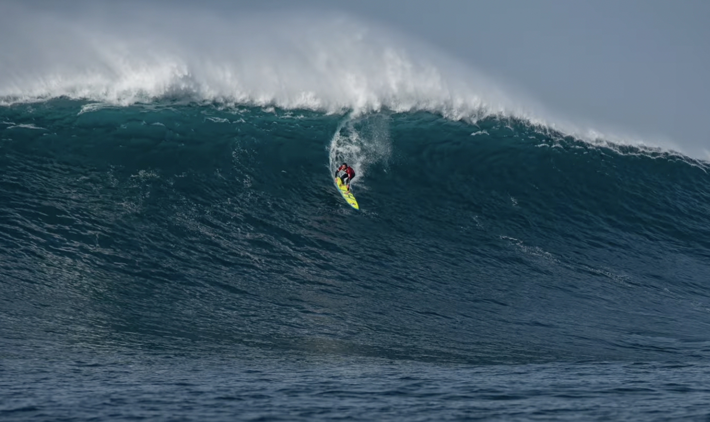 Thriller at Killers: Big Wave Surfers Ride 30-Foot Waves in Specialty ...