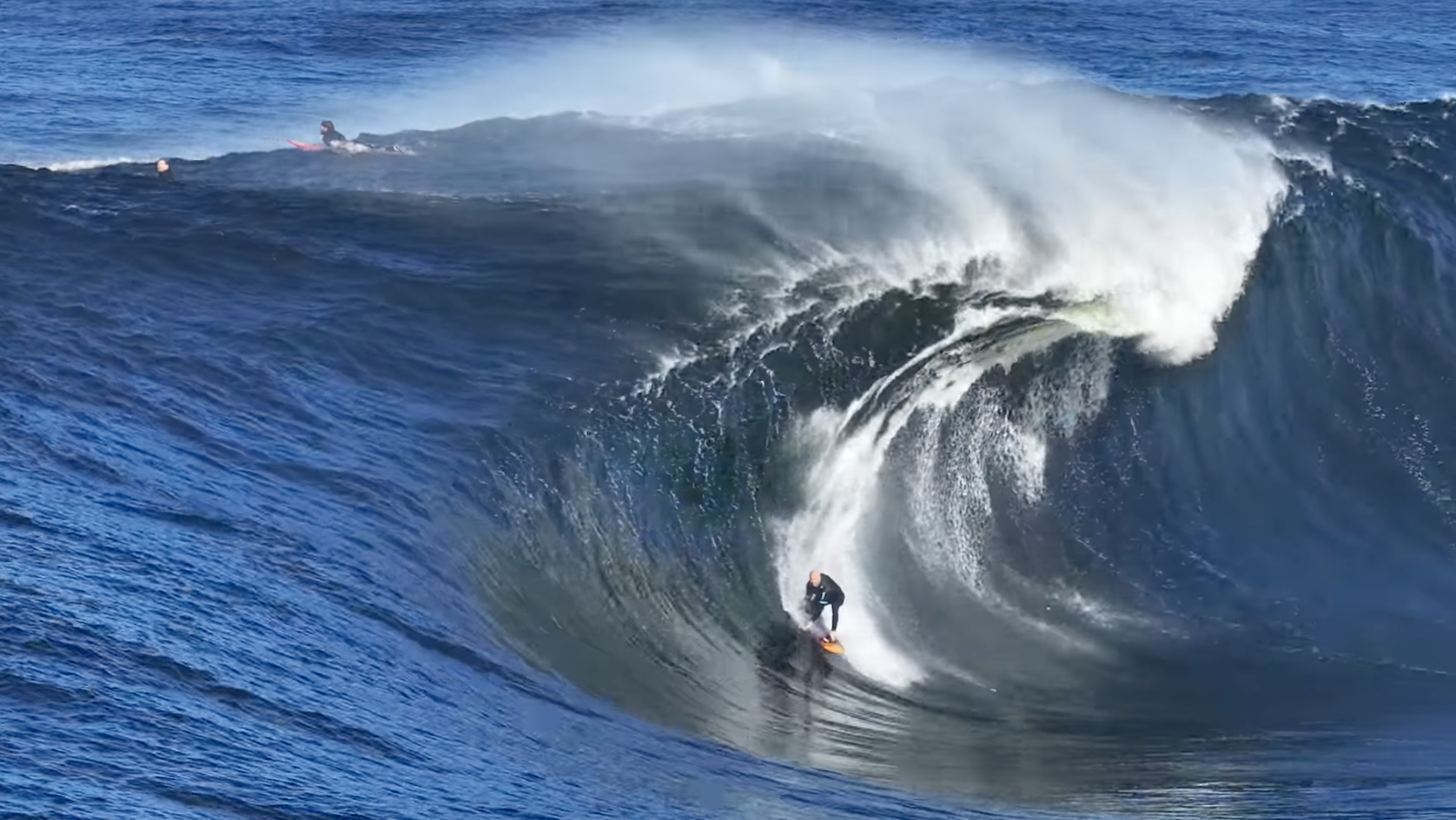 Nathan Florence Attempts the Impossible, Tries to Paddle The Right (Video)