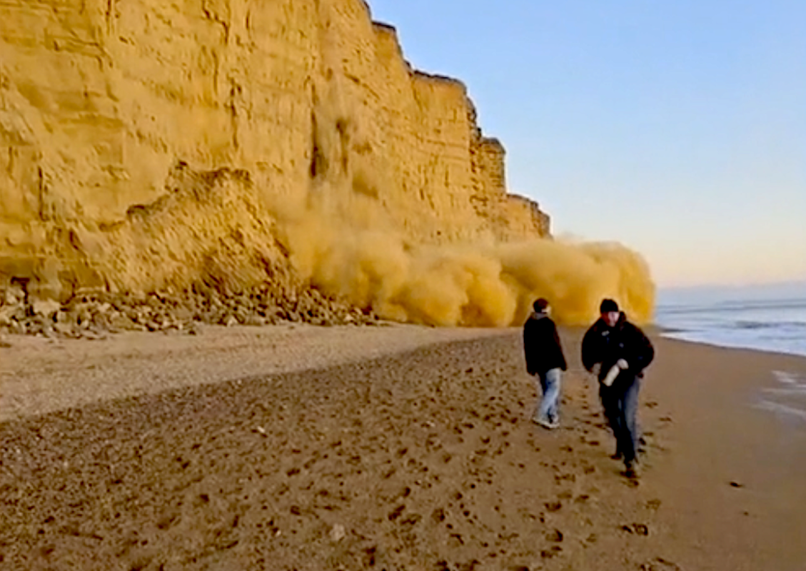 UK Beach Cliff Collapse: Dramatic Video & Safety Fears - World Today ...
