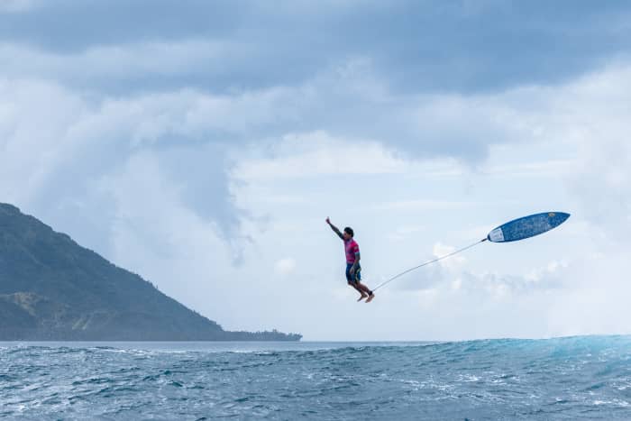 Gabriel Medina Goes Viral for Best Wave in Olympic Surfing History (So ...
