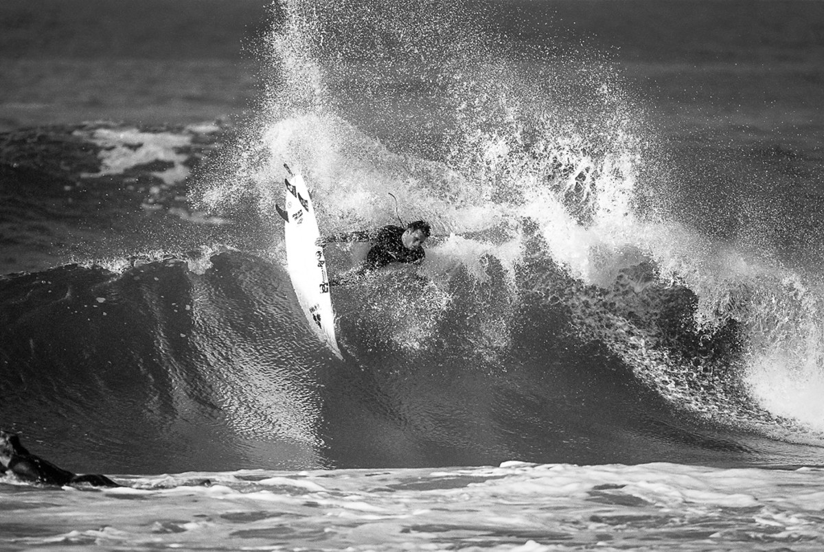 10 Things To Take Your Mind Off Sharks - Surfer