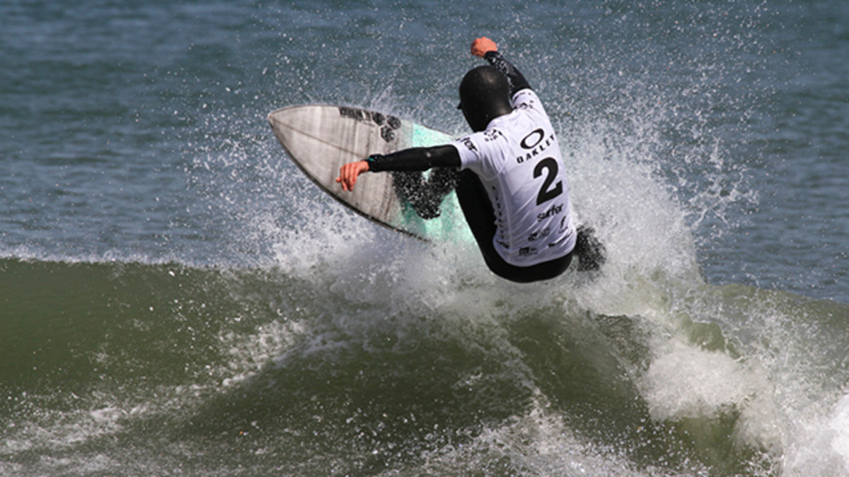 2014 MID-ATLANTIC HIGHLIGHTS - Surfer