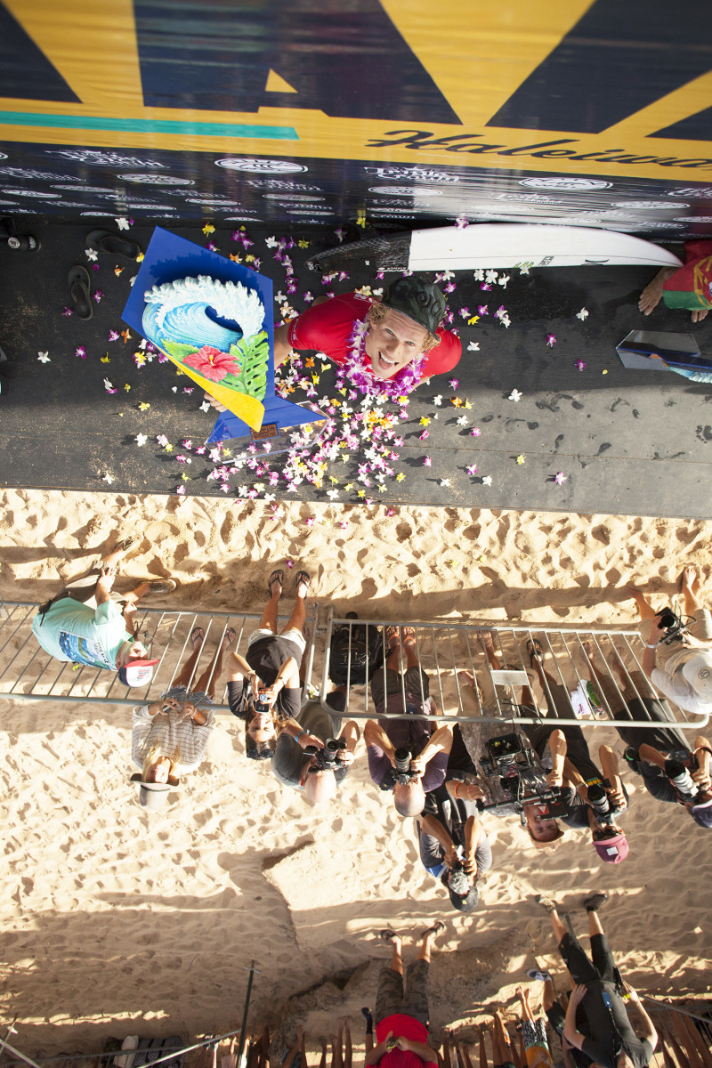 5 Major Moments from the 2016 Hawaiian Pro - Surfer