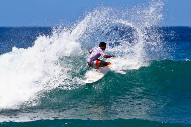 SURFING x Gromsearch Video Elections: Hawaii - Surfer