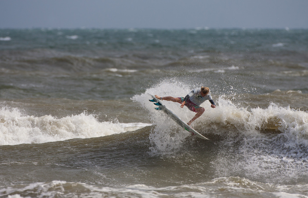 Rip Curl Gromsearch 2012: OBX - Surfer