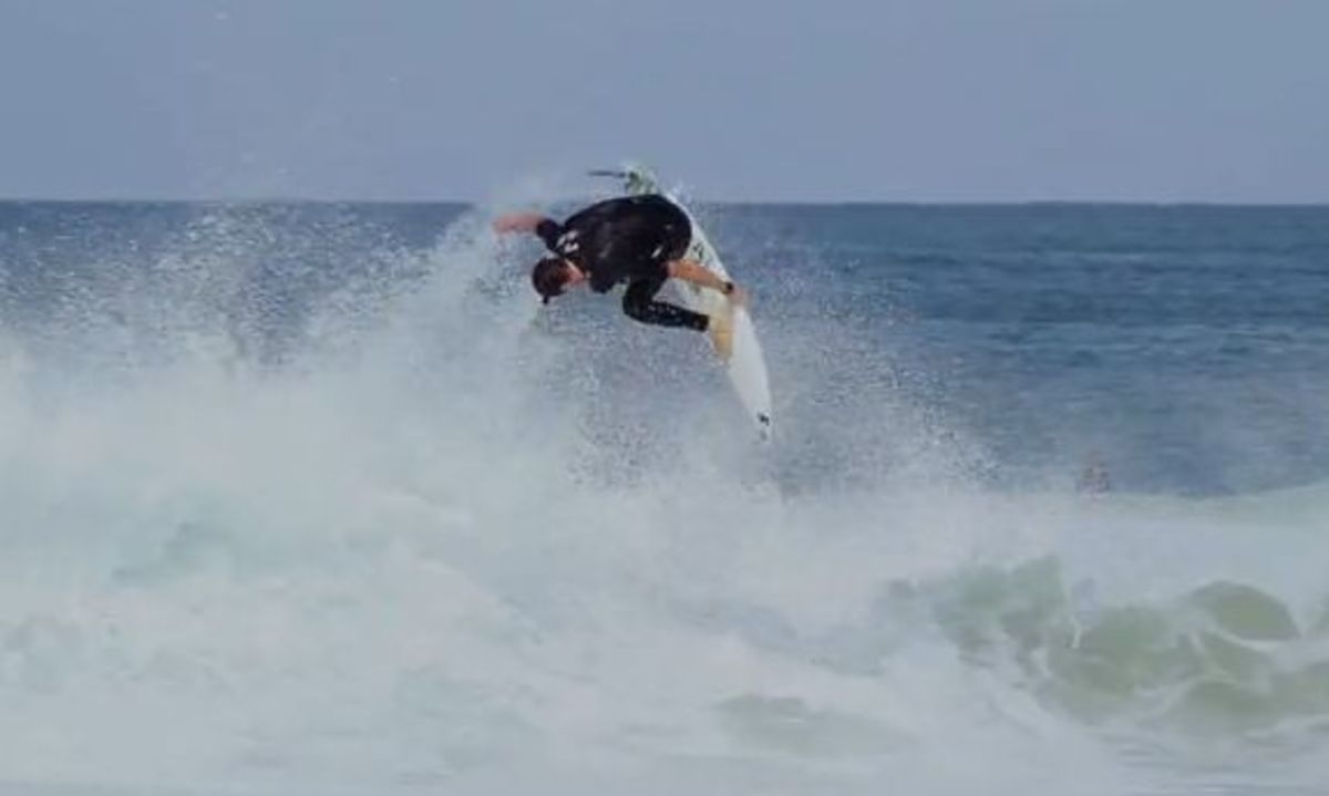 Freestone, Callinan & Savage // France // 8:17 - Surfer