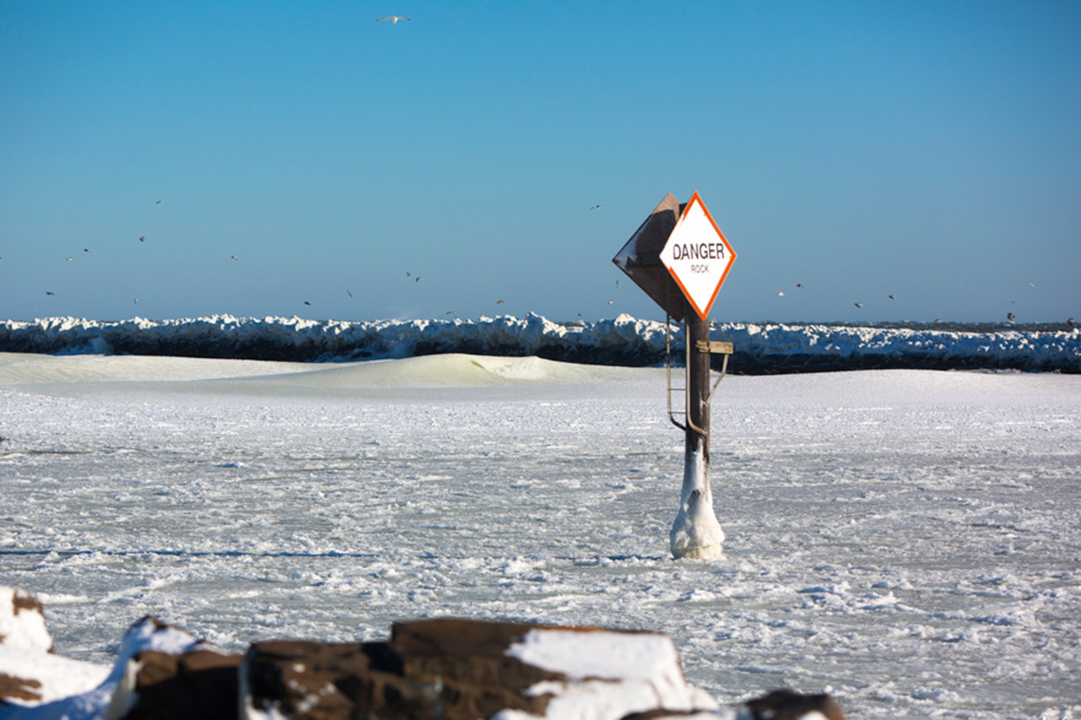 Overhead, Barreling, Frozen | SURFER Magazine - Surfer