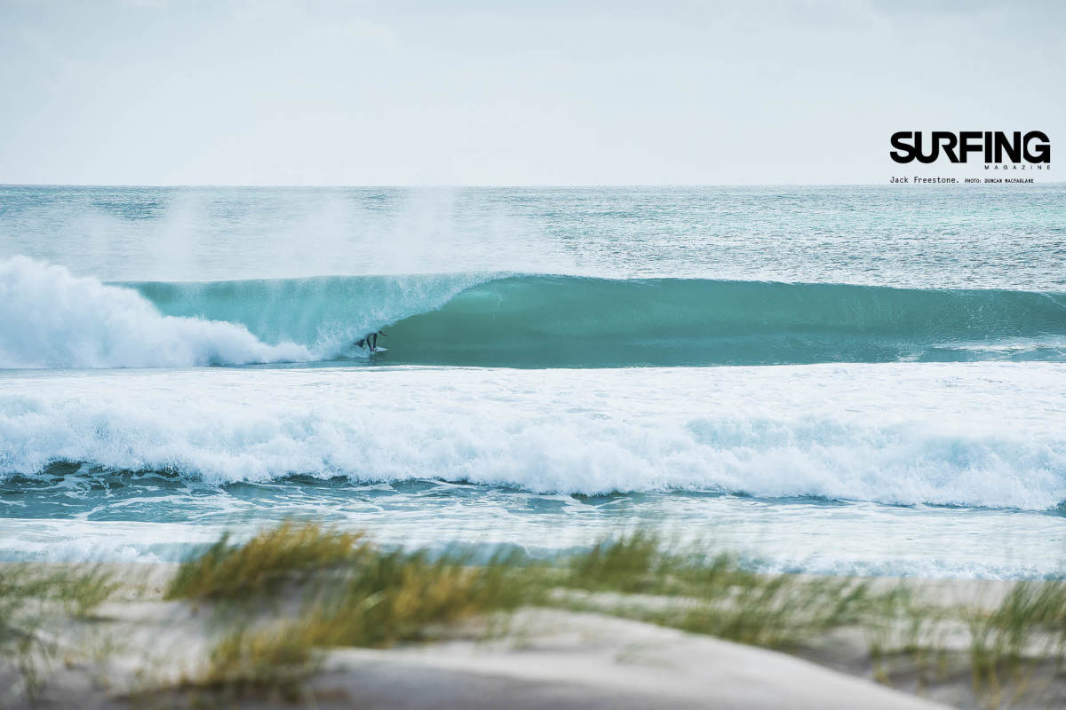 Issue 6 2014 Wallpapers - Surfer