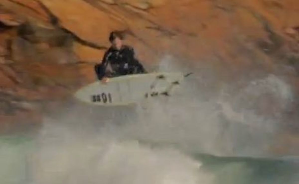 Sterling Spencer & Warren Smith // New England // 7:08 - Surfer