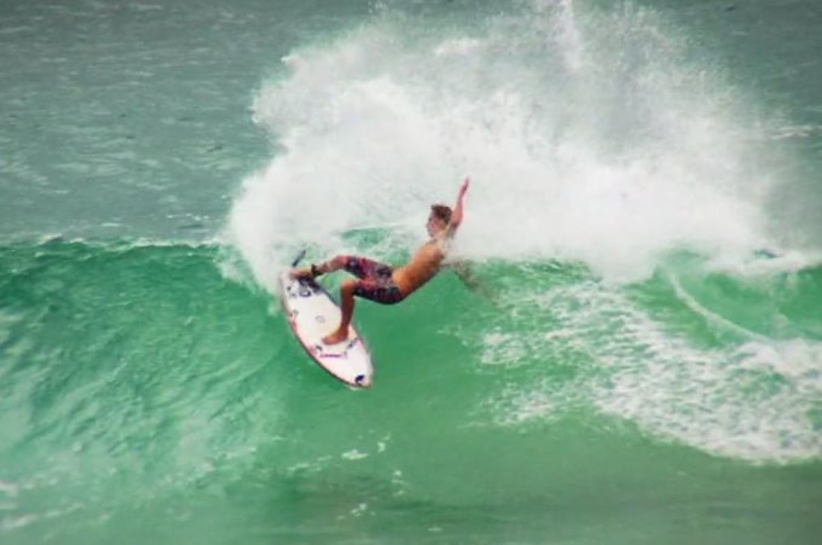 Asher Pacey // Australia // 4:34 - Surfer