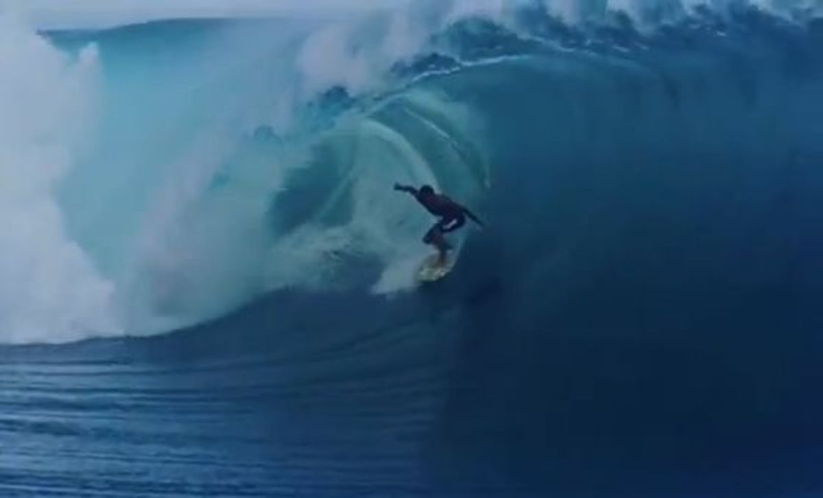 Eli Olson // North Shore, Oahu // 5:14 - Surfer