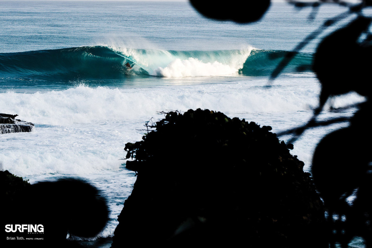 July Issue Wallpaper - Surfer