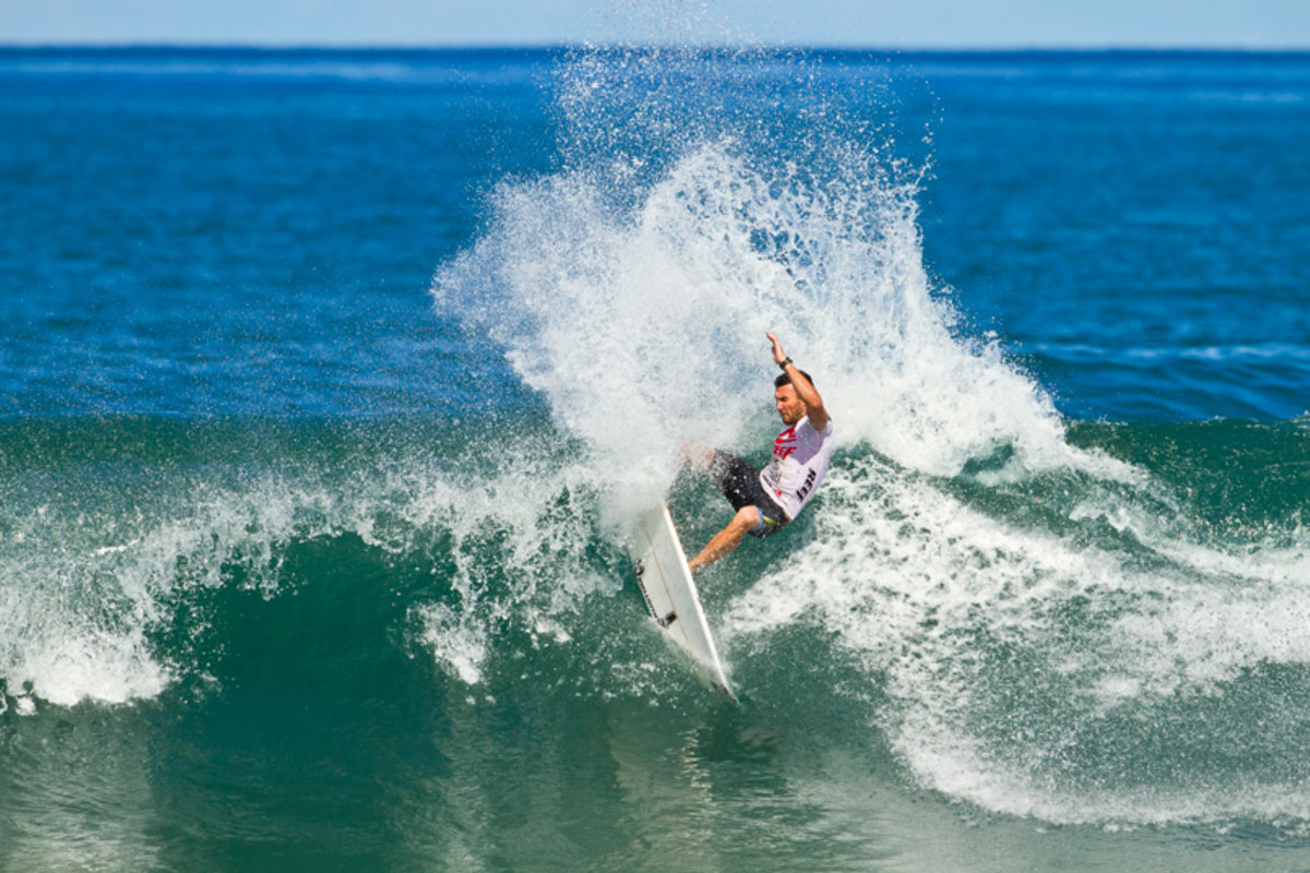 Vans and IMG Sign Multi-Year Parternership for US Open of Surfing - Surfer