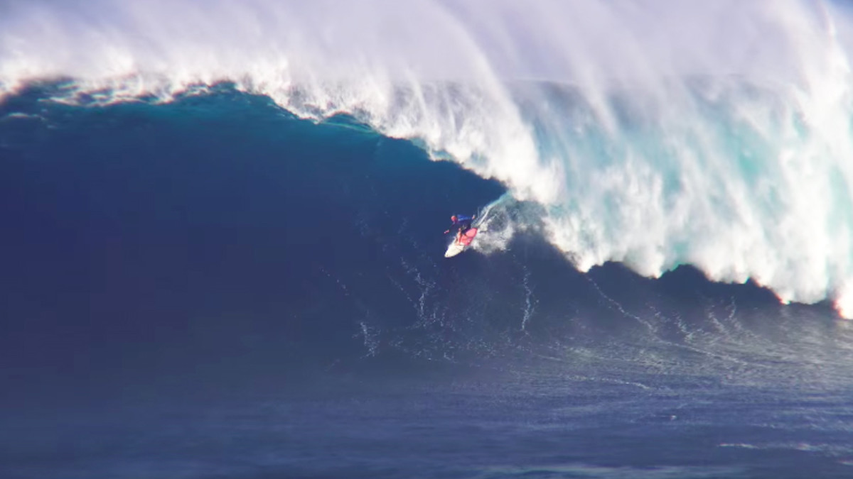Yesterday Evening At Pe'ahi - Surfer