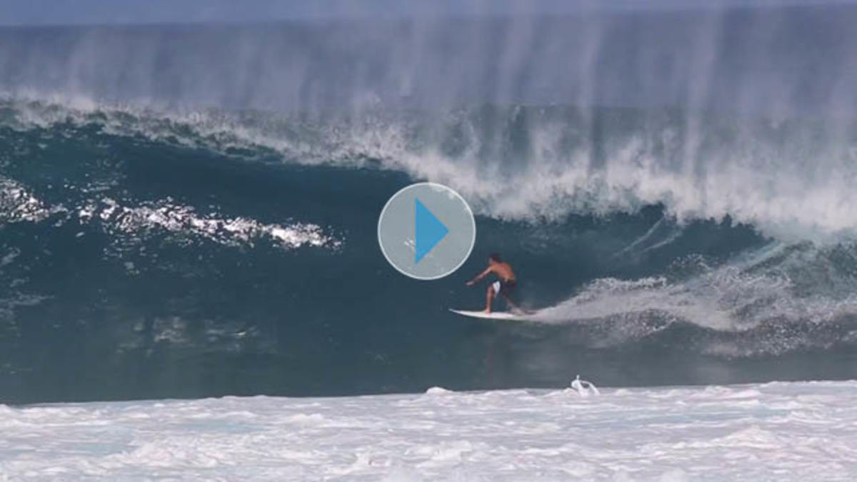 Jeremy Flores // North Shore // 3:20 - Surfer