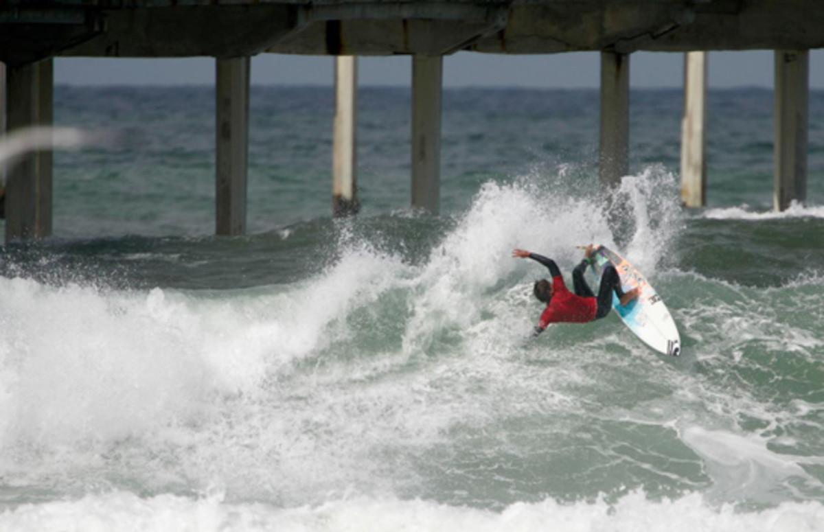 Surf Ride $100k Pro-Am by Vans - Surfer