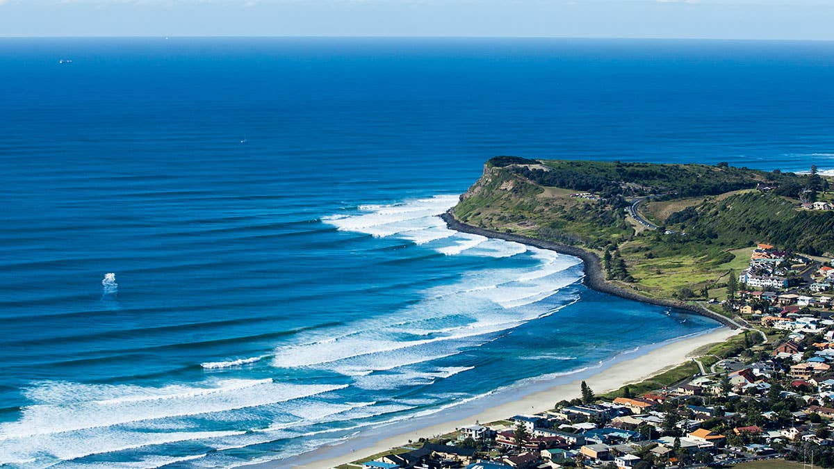 Surfer Holds Former Pro Jodi Cooper's Head Under Water at Lennox Head ...