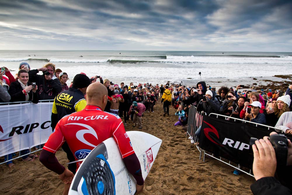 16 Photos: Rip Curl Pro Bells Beach, Day 4 - Surfer