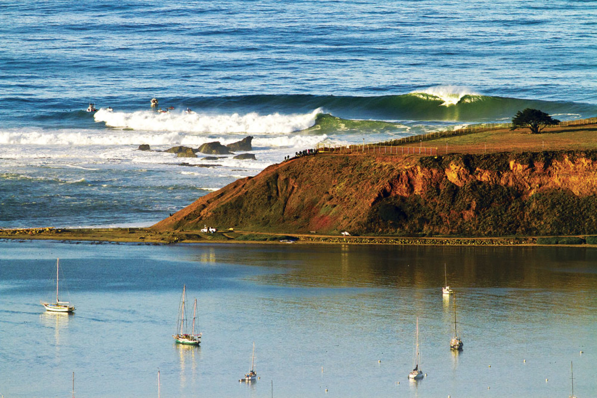 Reinventing: The Big-Wave Line - Surfer