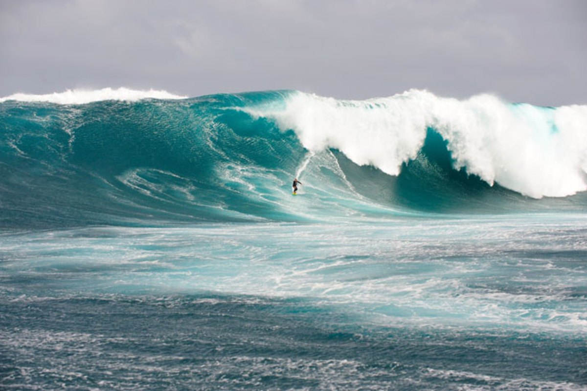 Mark Visser Scores Giant Wave in Western Australia - Surfer
