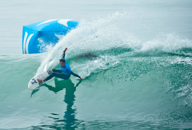 DANE REYNOLDS WINS FIRST-OF-ITS-KIND HURLEY PRO VIDEO TRIALS - Surfer