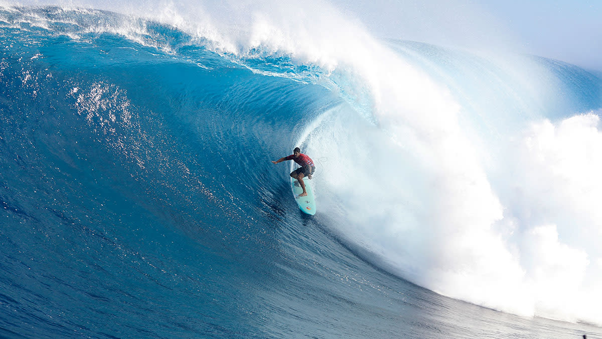 Watch: Ian Walsh breaks down his otherworldy Jaws barrel - Surfer