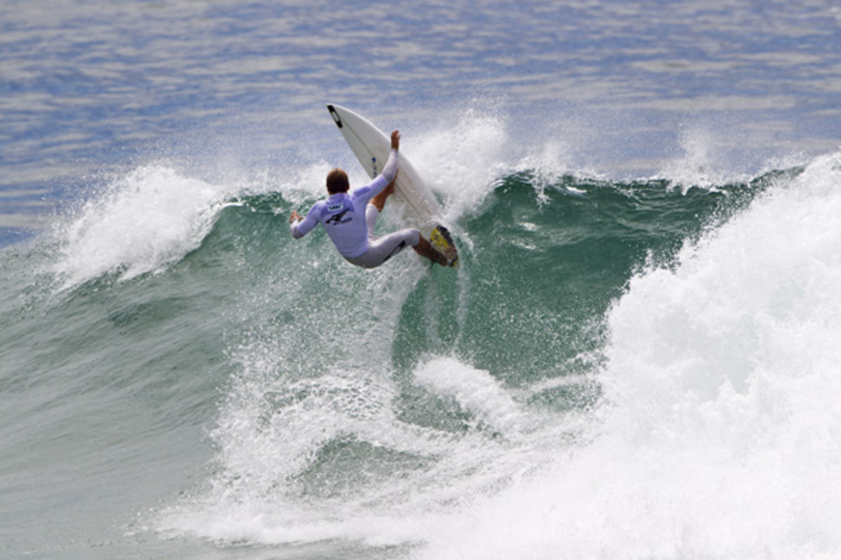 Caio Ibelli Tops Jack Freestone To Win Arnette ASP World Junior - Surfer
