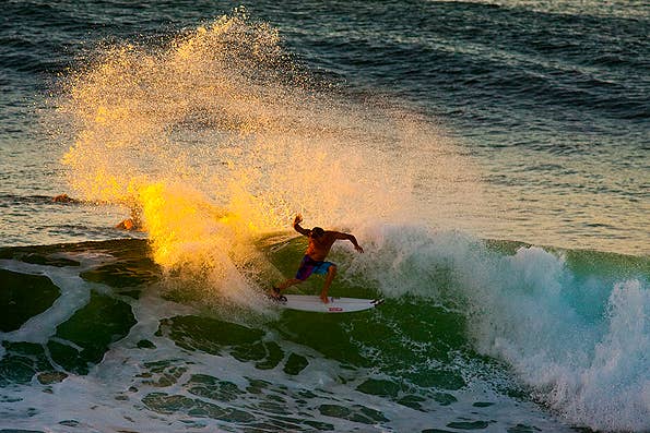 Zak Noyle | Taj Burrow - Surfer